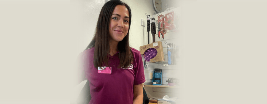 A day in the life with Veterinary Receptionist Lotte - PDSA
